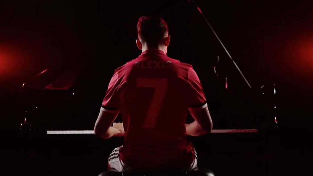 Alexis Sanchez and his piano are football's latest extravagant signing ...