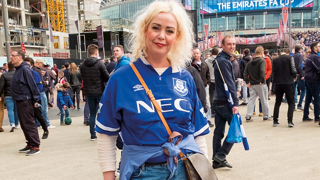 What it's like being a modern-day female football fan - BBC Three