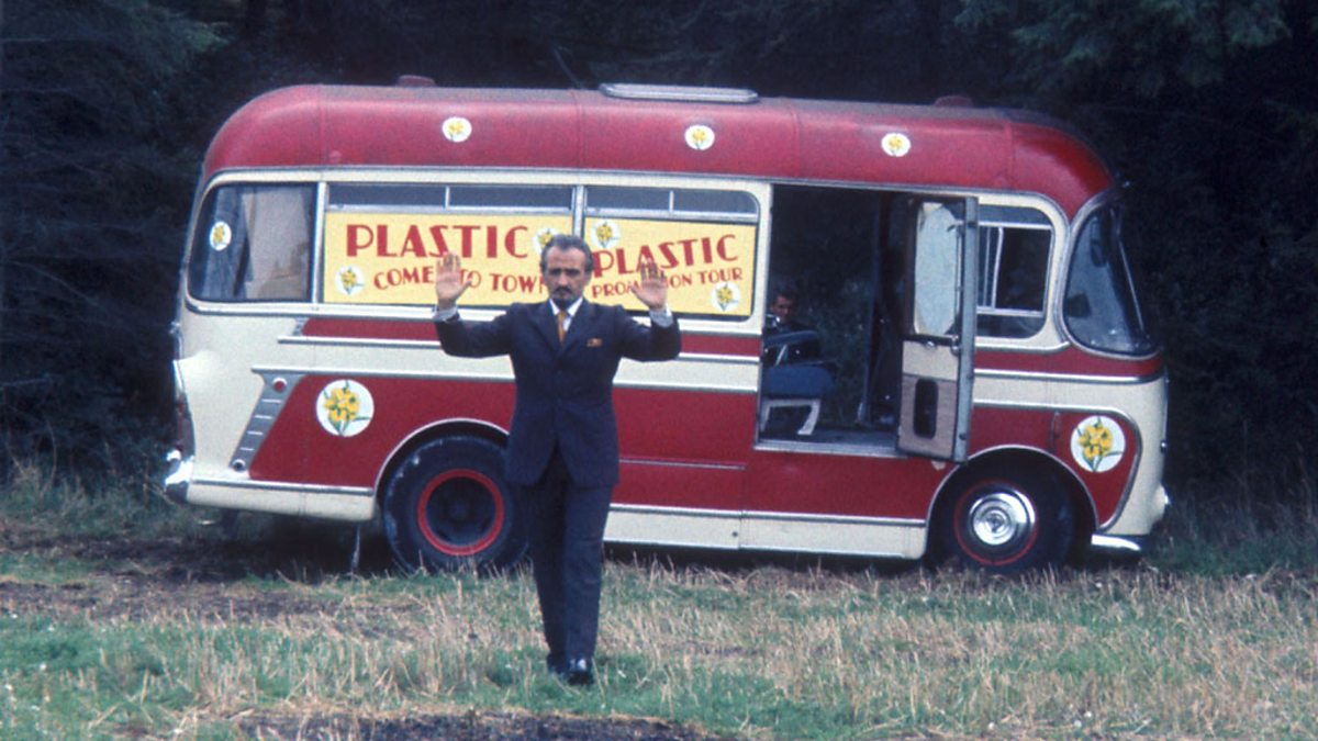 BBC One - Doctor Who, Season 8, Terror of the Autons, Episode 4