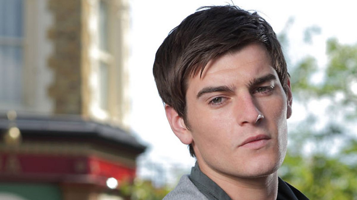 BBC One - EastEnders 2008 - 2012, 2012, 06/08/2012, Preview: Monday 6th ...