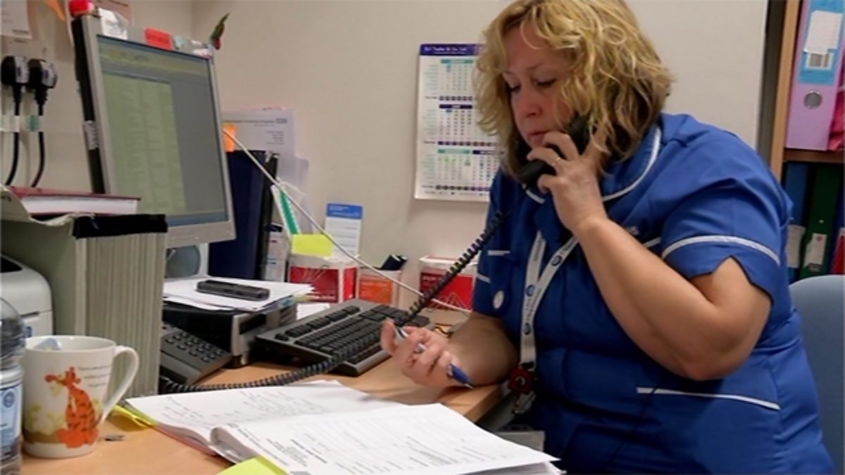 BBC Two - The Midwives, Series 1, Fighting for Life, Midwife Miranda ...