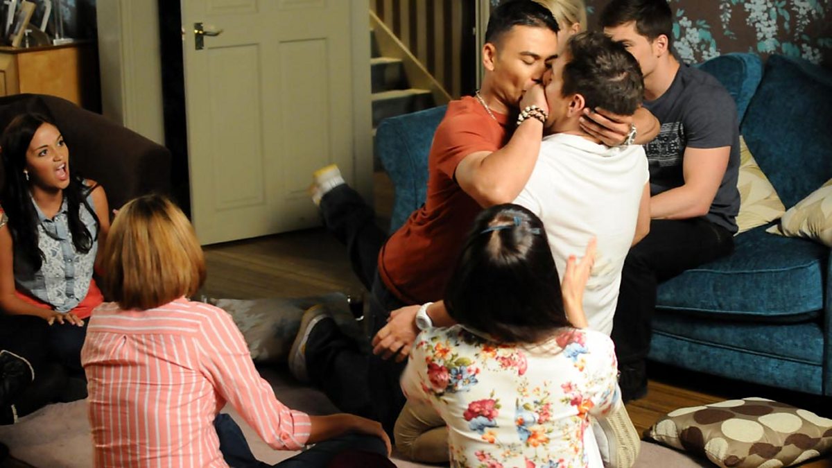 BBC One - EastEnders 2008 - 2012, 2012, 23/08/2012, Catch-Up:Thursday ...