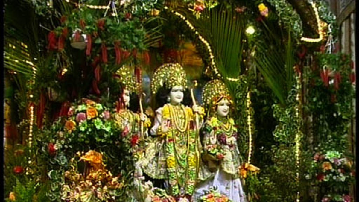 BBC Two - Belief File, Hinduism: World, Examples of Hindu celebrations