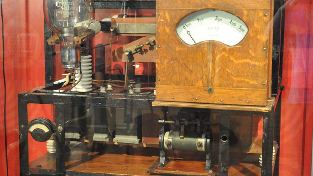 BBC Radio 2 - 2L0 - The transmitter used for BBC Radio's first ...