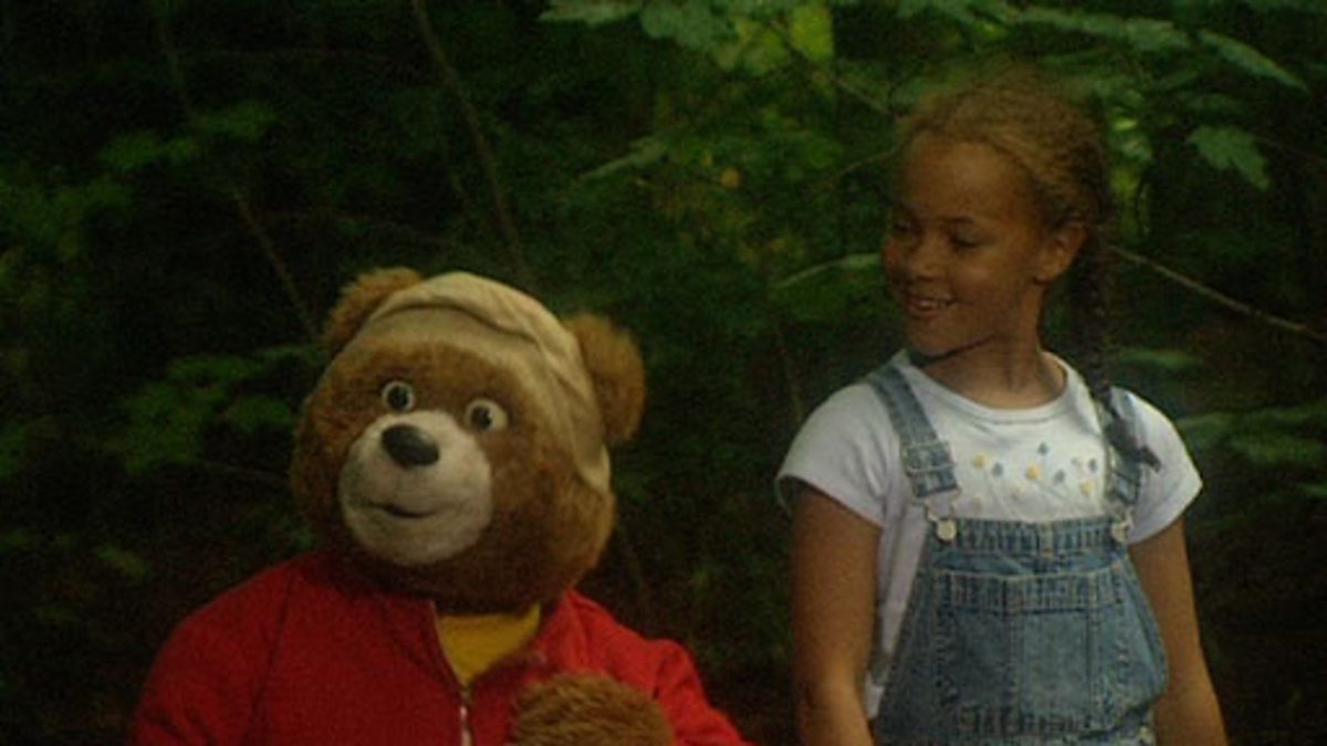 CBeebies - Barnaby Bear, Fairy Footprints, A ramble in the countryside