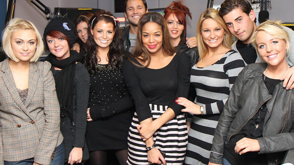 BBC - The Only Way Is Essex Christmas special! - The whole cast squeeze in