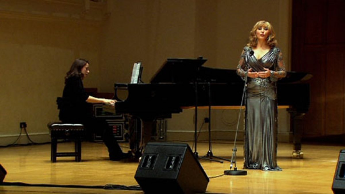 BBC Two - Bitesize Primary, Music, Opera singing with Lesley Garrett