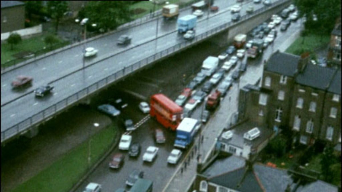 BBC Two - Around Scotland, Transport, Transport in the City, Transport ...