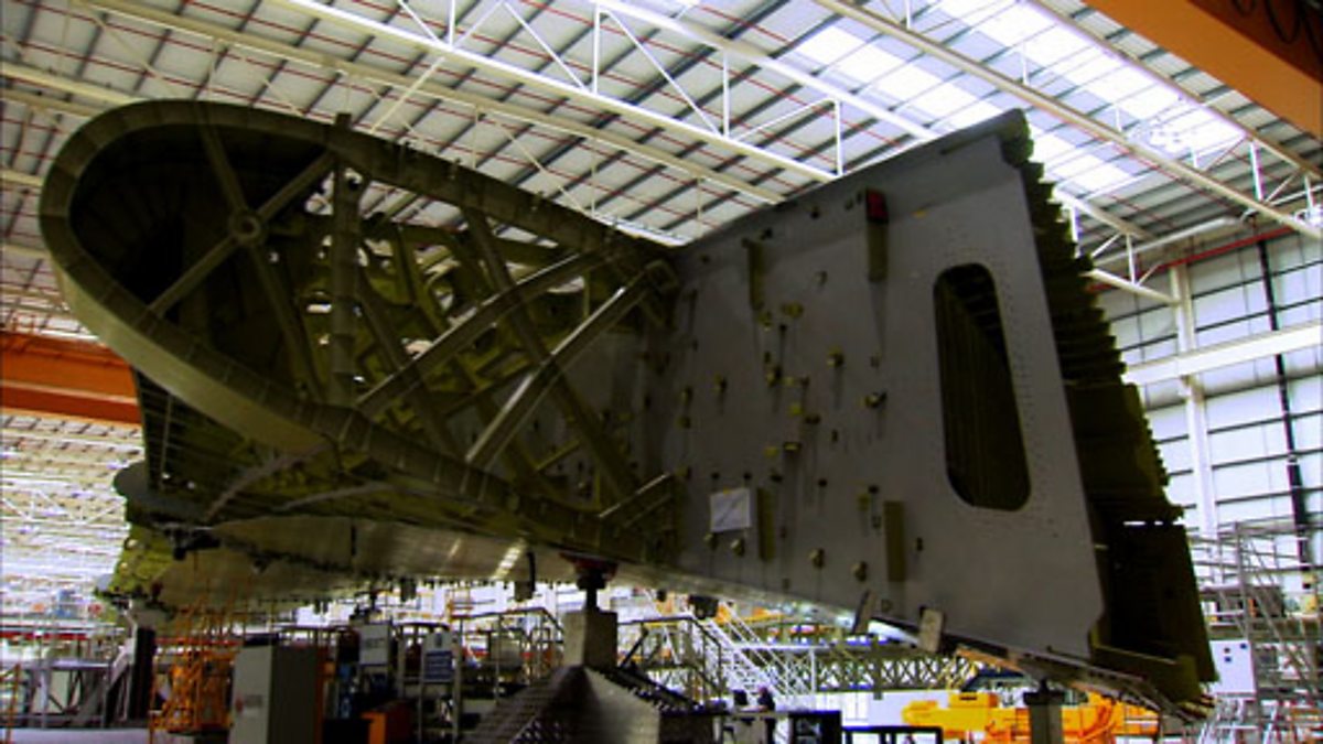 BBC Two - How to Build..., Series 2, A Super Jumbo Wing, How to test a ...