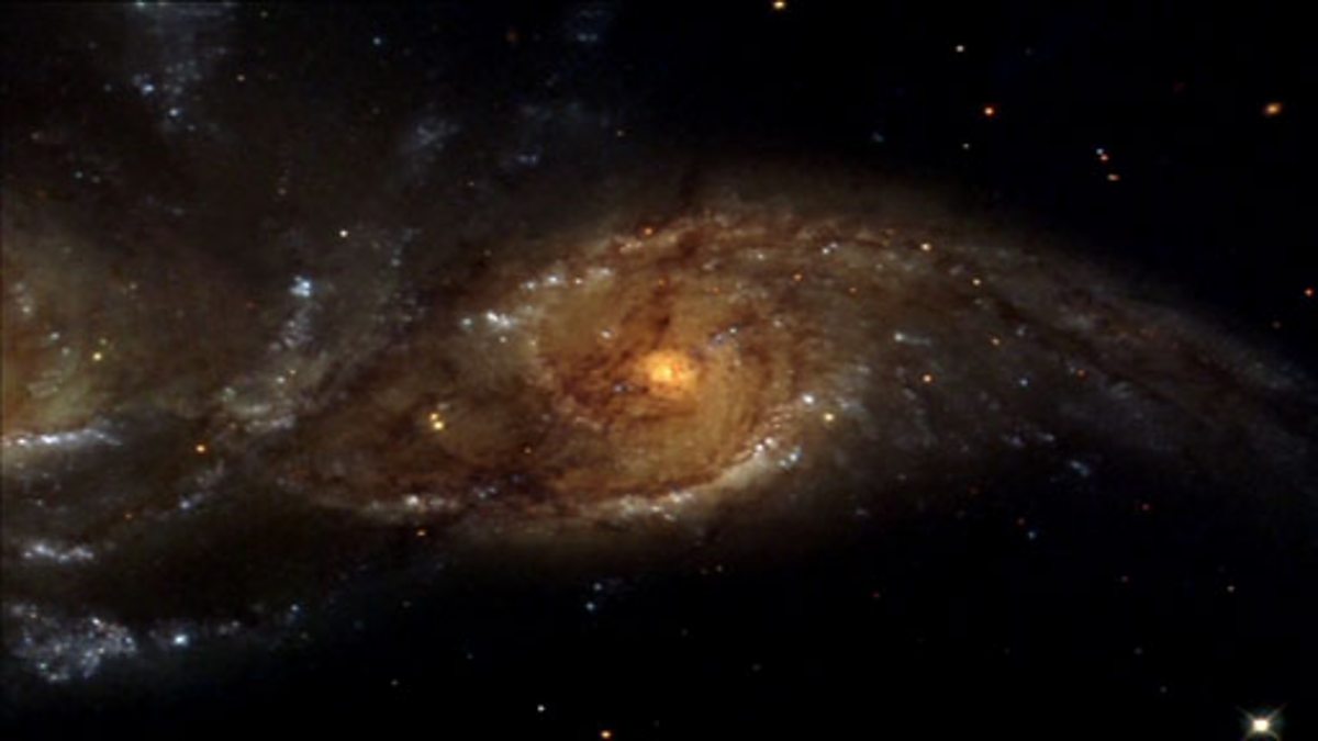 BBC Two - Wonders of the Universe, Looking back in time