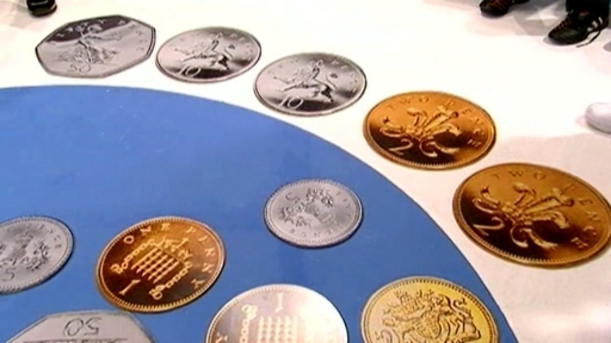 BBC Two - The Maths Channel, Money, Calculating change from a five ...