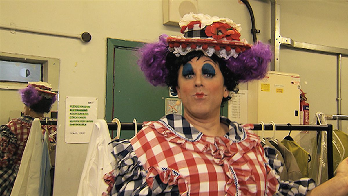 CBeebies - CBeebies Christmas Panto, pantomime-dame-original.mov