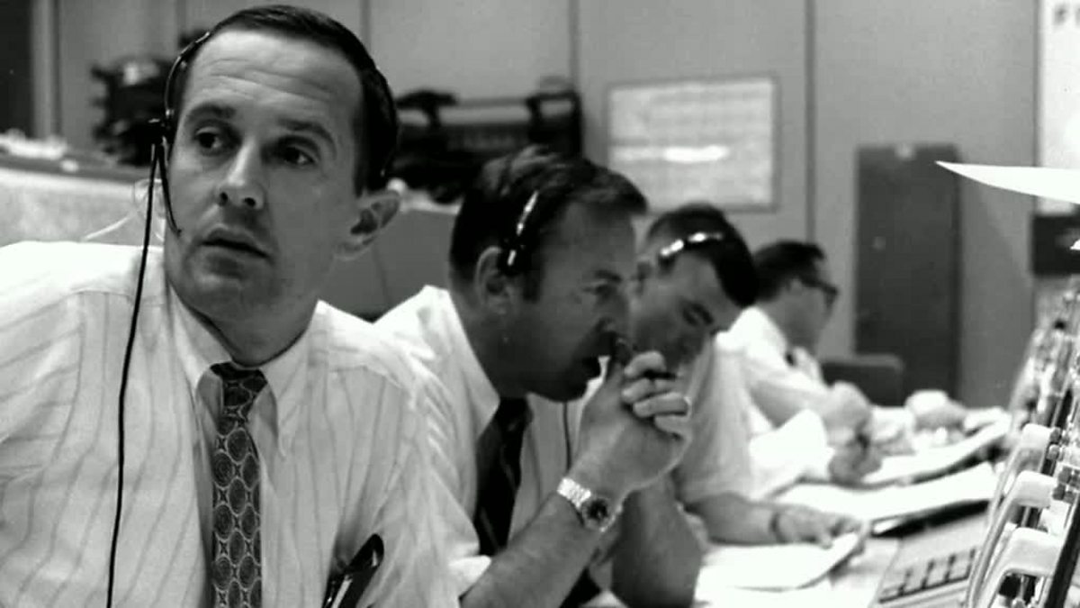 BBC Two - Neil Armstrong - First Man on the Moon, Apollo 11 descent to ...