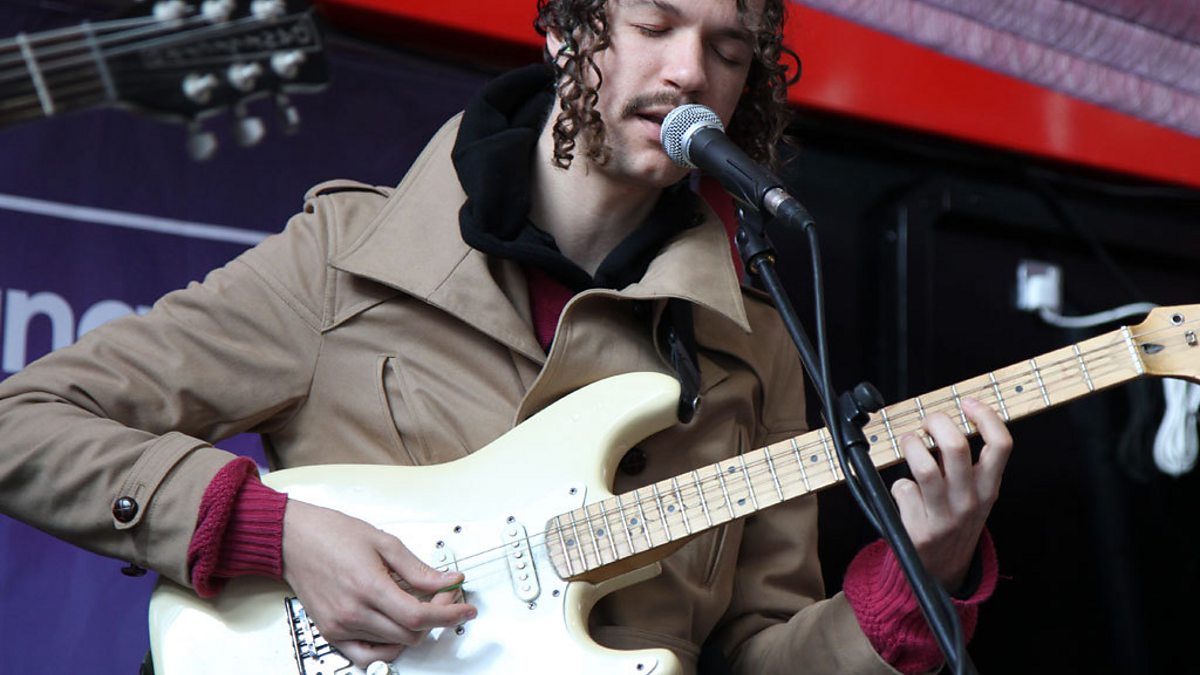 BBC Radio 1 - Fearne Cotton, Tuesday: BBC Radio 1's Student Tour with ...