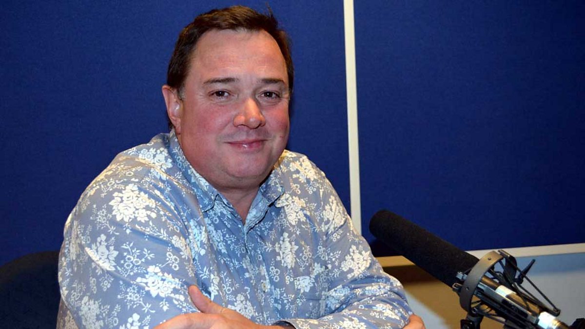 BBC Radio Cymru - Nia Roberts - Jon Gower