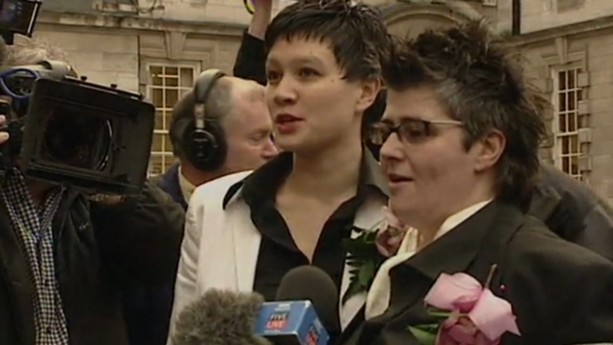 BBC News - BBC One O’Clock News, 19/12/2005, First Civil Partnership ...