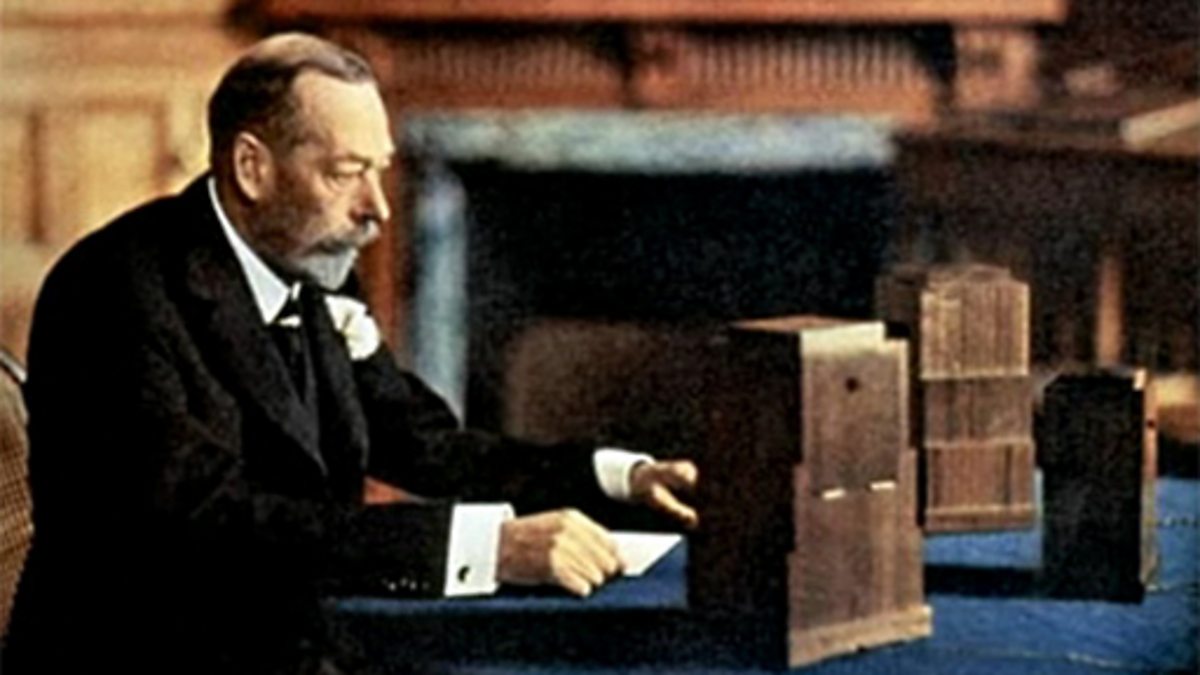 BBC - History of the BBC, December 1932 - King George V addresses the ...