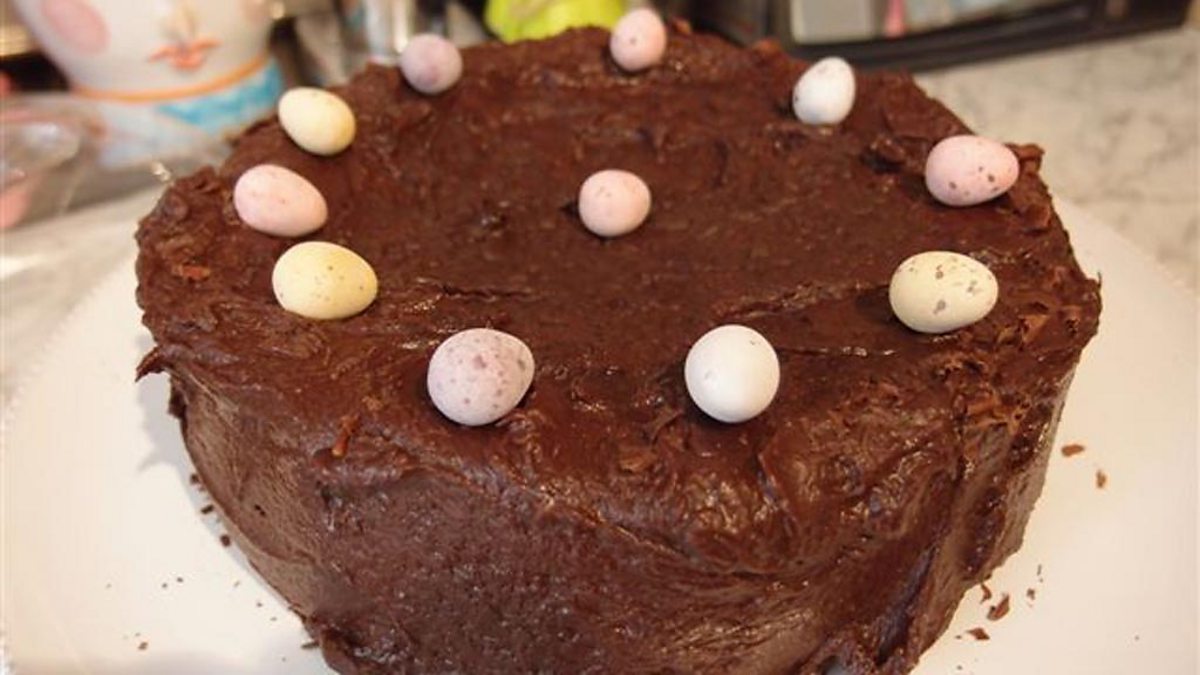 BBC Radio Cymru - Blas, 14/04/2013, Cacen siocled a betys Sian Rivers