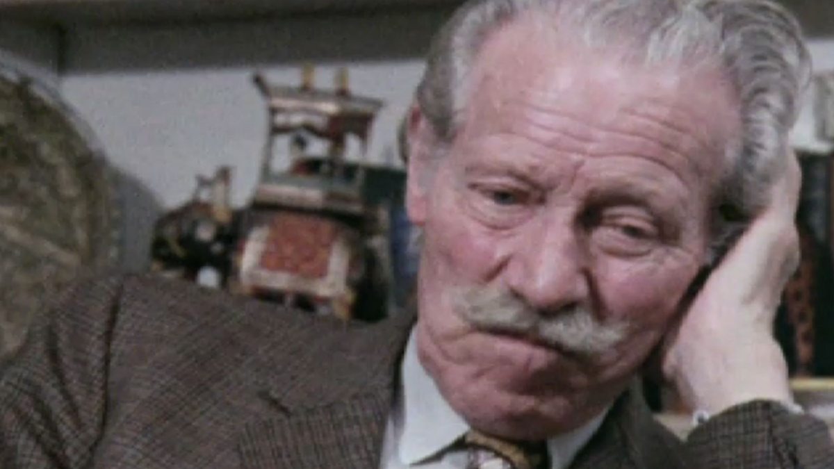 BBC - Sir Mortimer and Magnus, The Festival Dig, An extraordinary offer