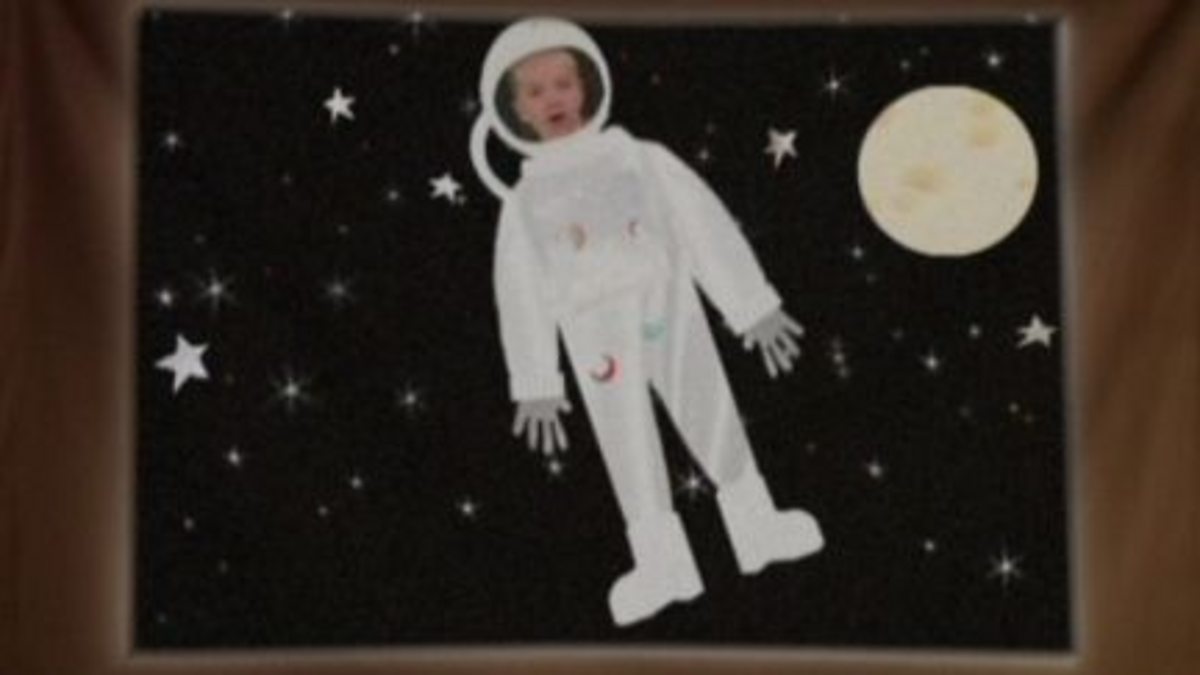 CBeebies - Nuzzle and Scratch, Astronauts