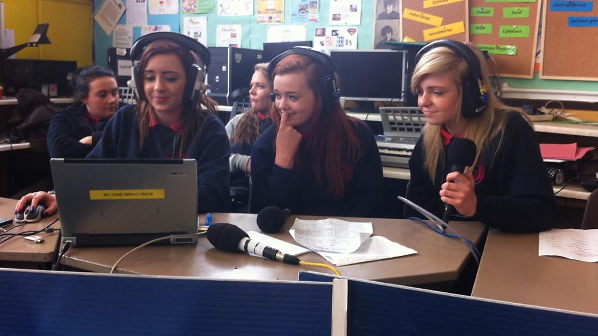 BBC Radio Cymru - C2, Taith C2, Cyfweliad Gyda Mr Huw