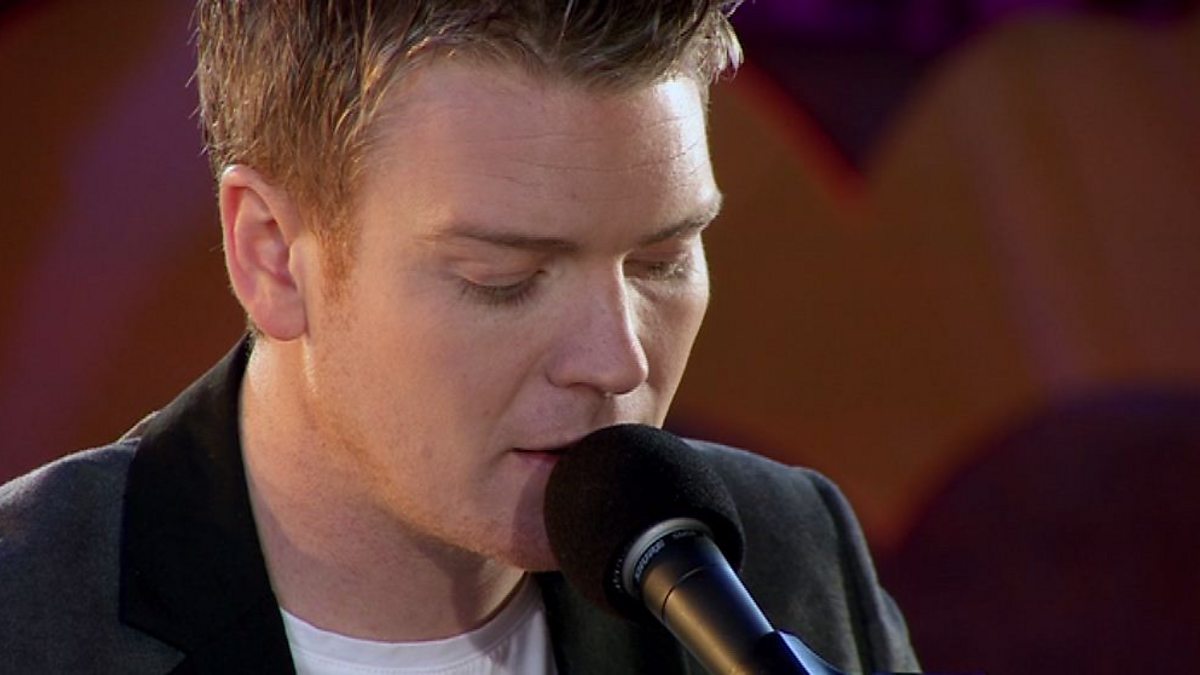 BBC Two - Other Voices, Episode 1, Best Boy Grip performs Monster and Me