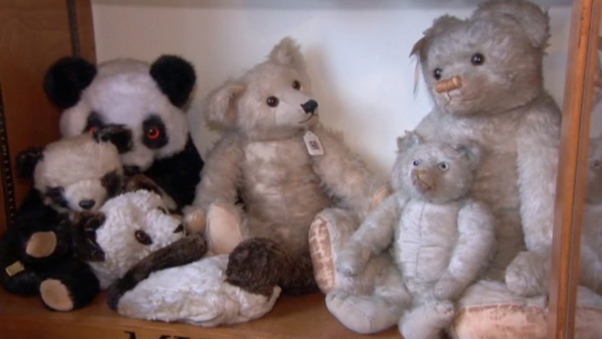 BBC Two - Flog It: Trade Secrets, Series 1, Play Time, A well-loved ...