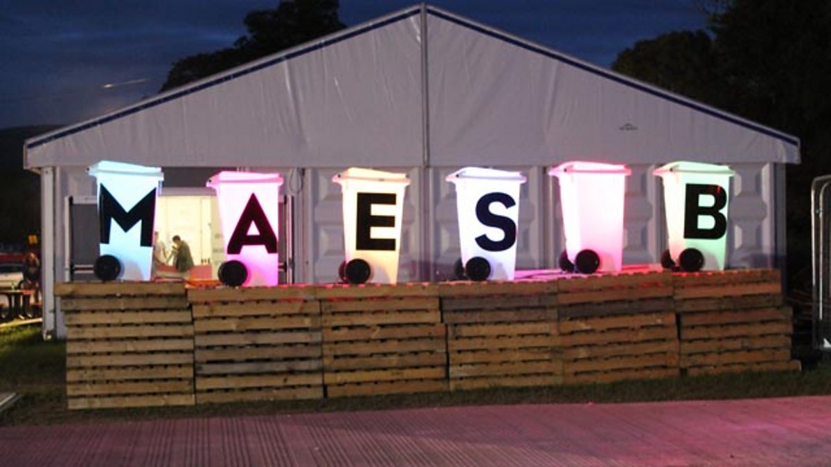 BBC Radio Cymru - C2, Eisteddfod, Sen Segur a Magi Dodd