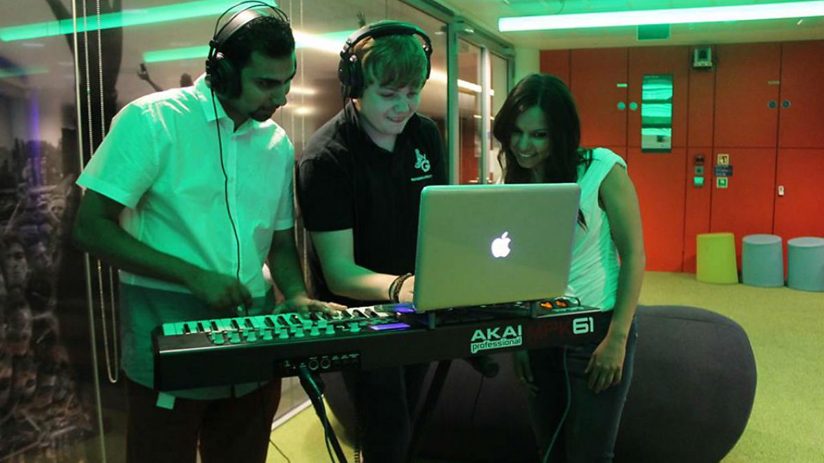 BBC Asian Network - Alpa Pandya, Raas Masters, Raas Masters join Alpa