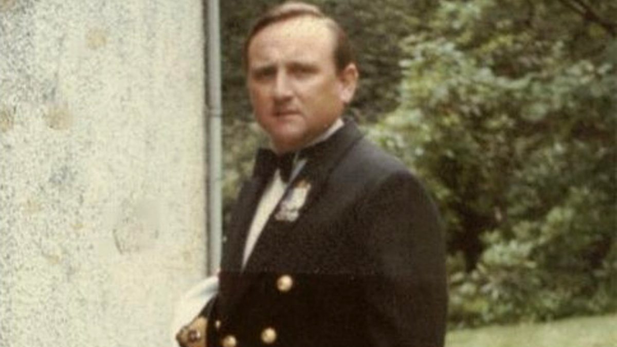 BBC Radio 2 - Admiral Roger Lane-Nott - The People's Songs ...