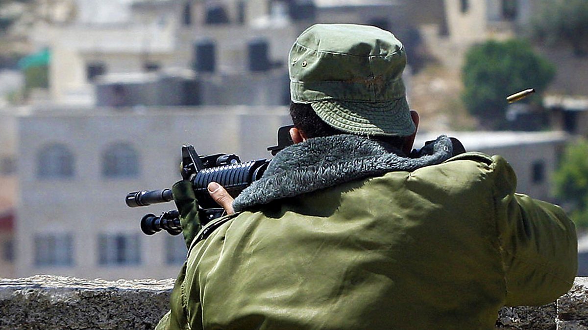 BBC Radio 4 - File on 4 Investigates, Arms smugglers