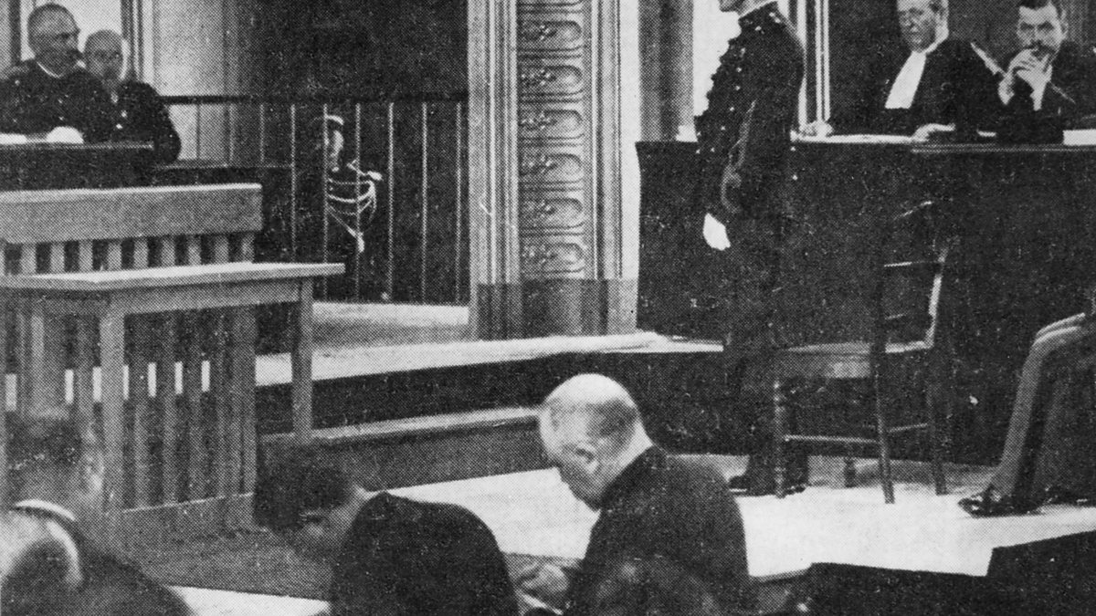 BBC World Service - Witness History, Zola and the Dreyfus affair