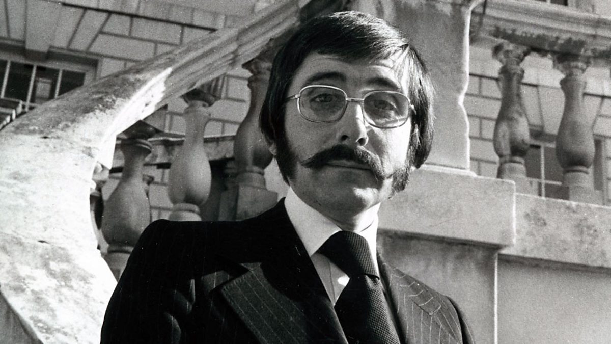 BBC Radio 4 - Desert Island Discs, Dr Roy Strong