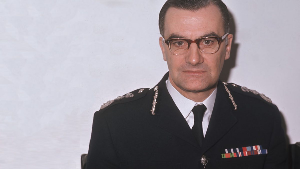 BBC Radio 4 - Desert Island Discs, Sir Robert Mark