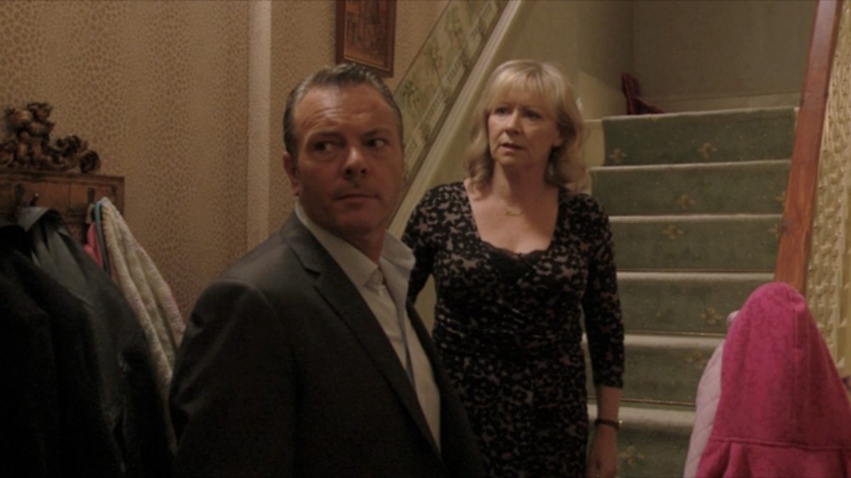 BBC One - EastEnders 2013 - 2017, 2013, 27/09/2013, Preview: Friday ...