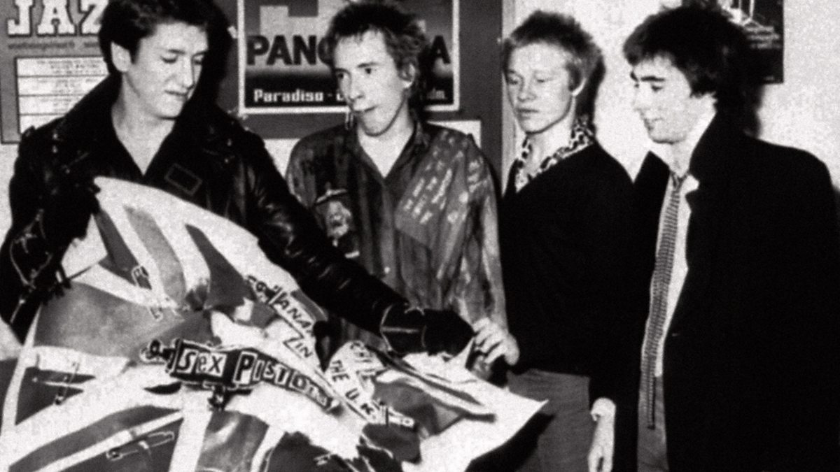 BBC World Service - Witness History, Queen Elizabeth II's Diamond ...