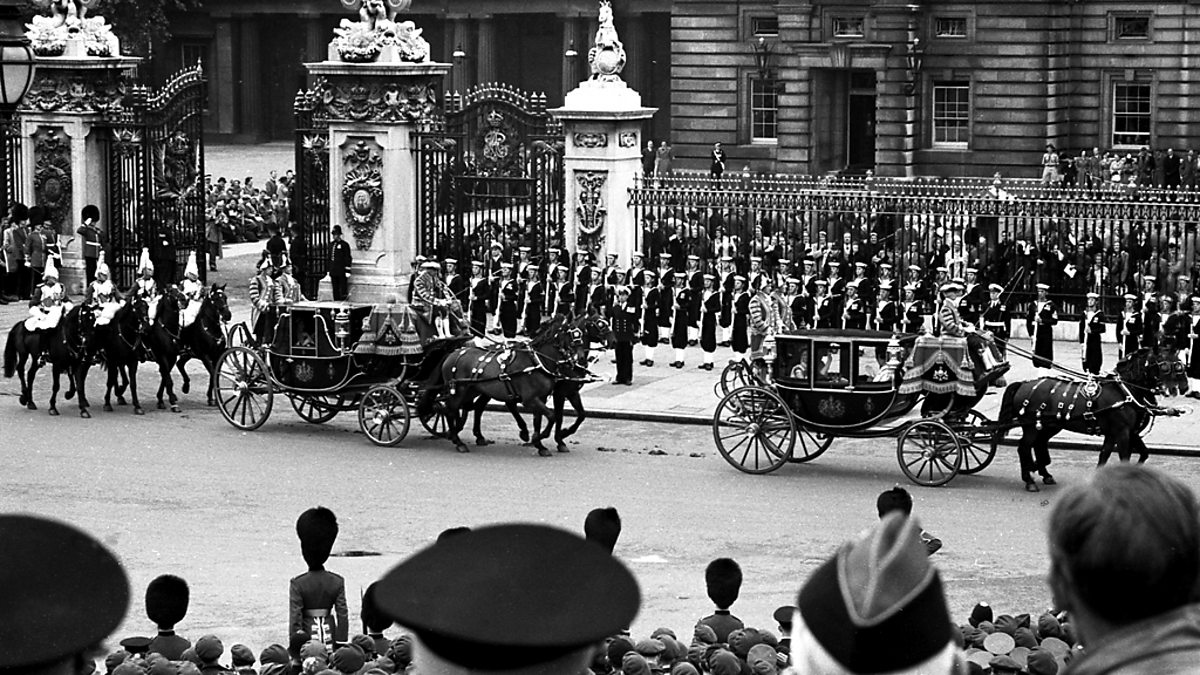BBC Parliament - The Queen's Procession to Westminster Abbey