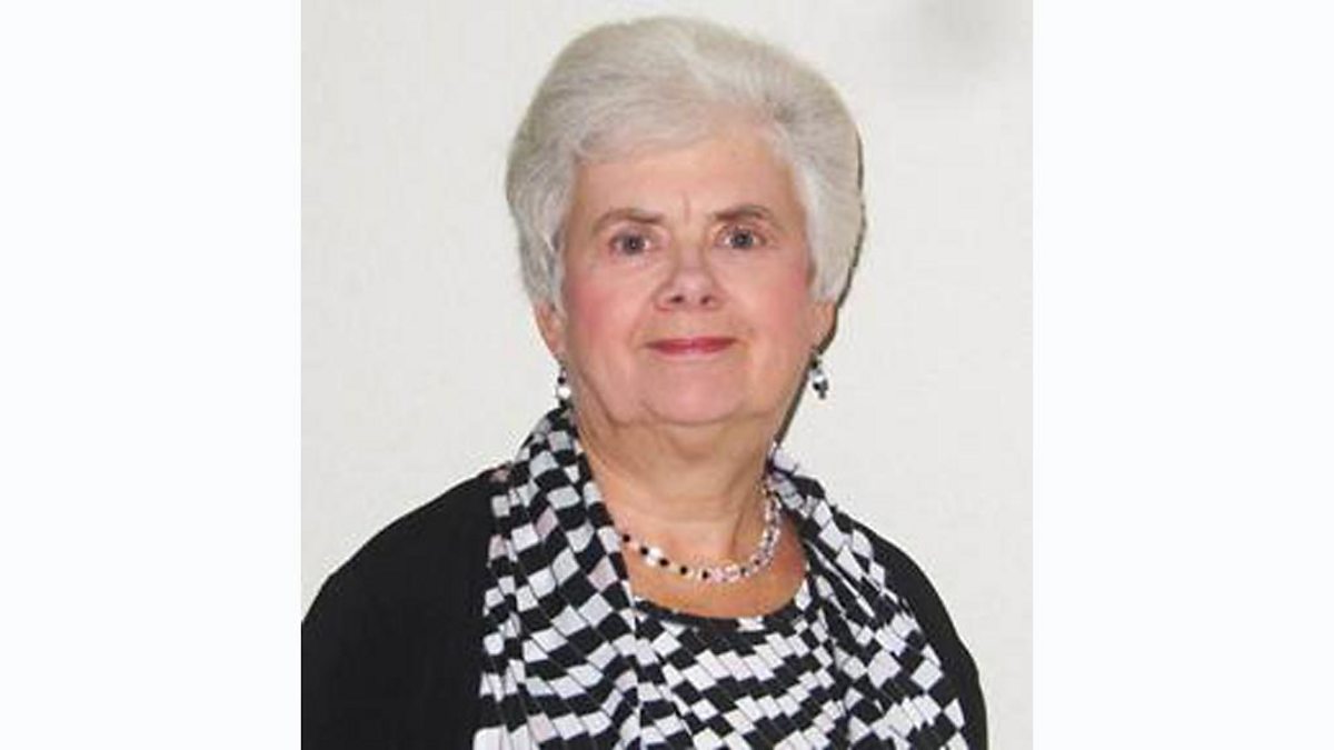 BBC Radio Cymru - Dan yr Wyneb gyda Dylan Iorwerth, 04/11/2013, Dan yr ...