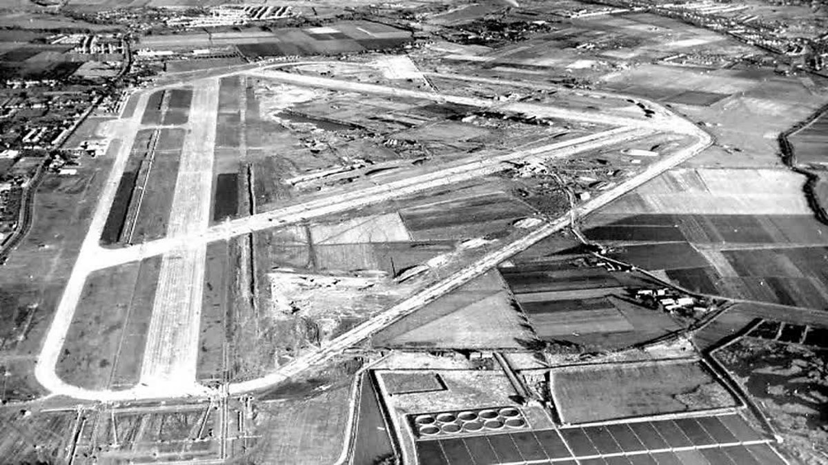 BBC Two - Airport Live, Episode 1, The history of Heathrow Airport