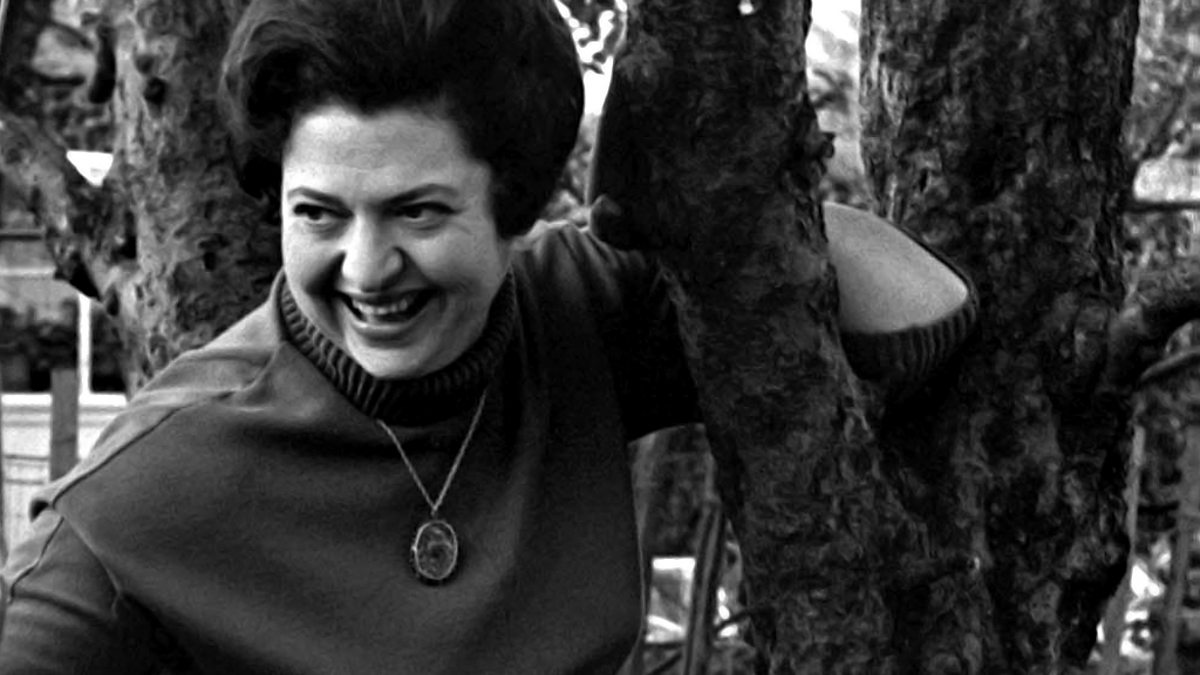 BBC Radio 4 Extra - Claire Rayner - How Did I Get Here From There?