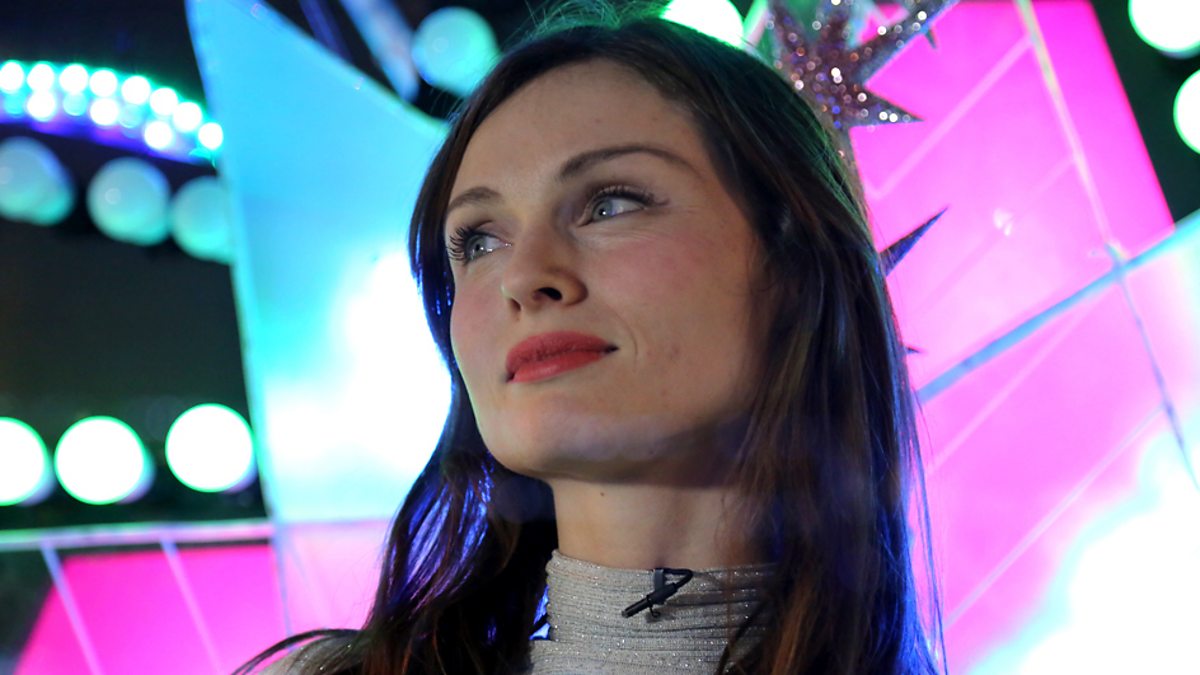 BBC - Staying in character - Behind the Scenes: Sophie's Mannequin Shoot