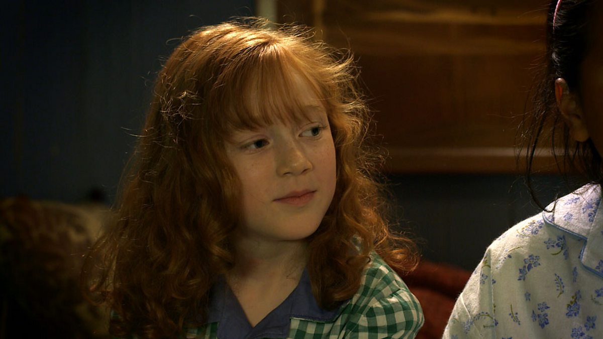 Katie Morag - Series 1: 12. Grannie Islands Ceilidh - Little Izzy ...