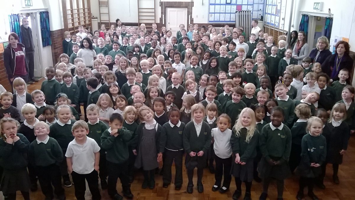 BBC Radio Oxford - Phil Gayle, Phil launches our children’s reading campaign, Carswell Primary ...