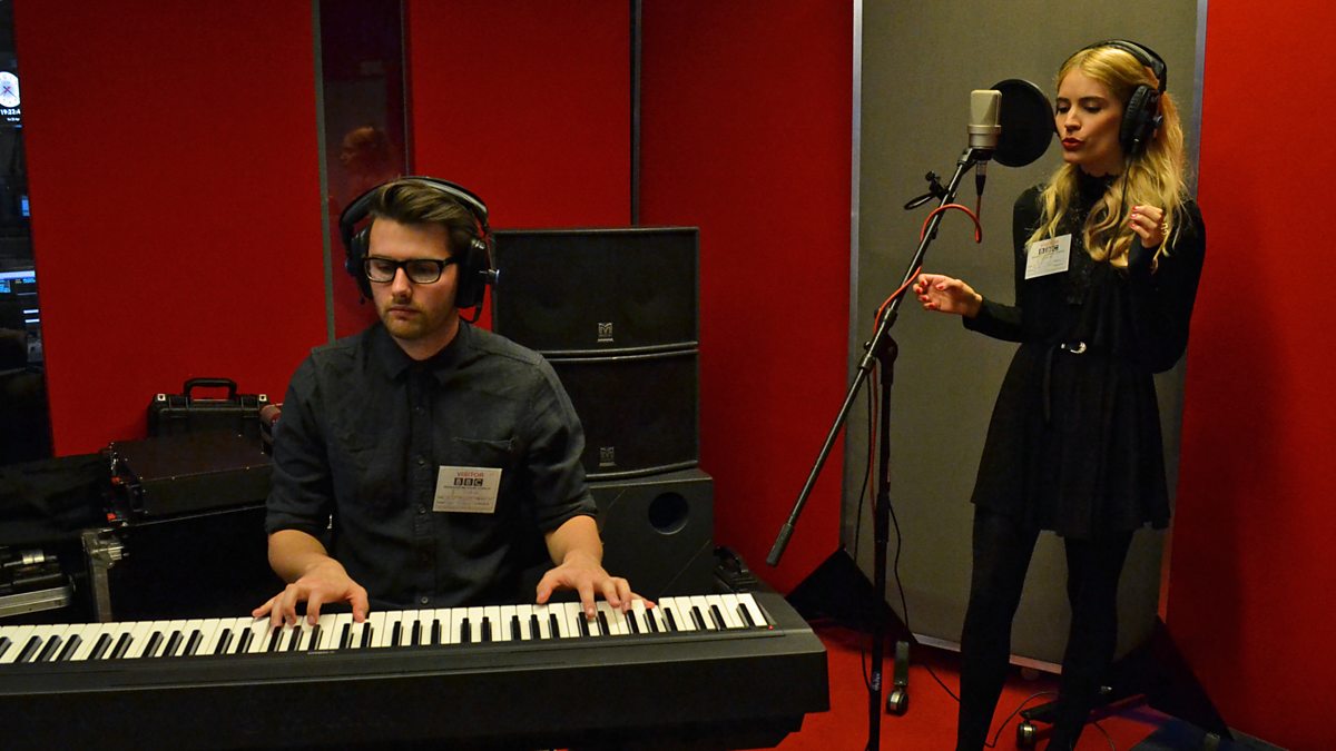 BBC Radio London - Dan Roberts, Ivy and Gold in session, Ivy and Gold