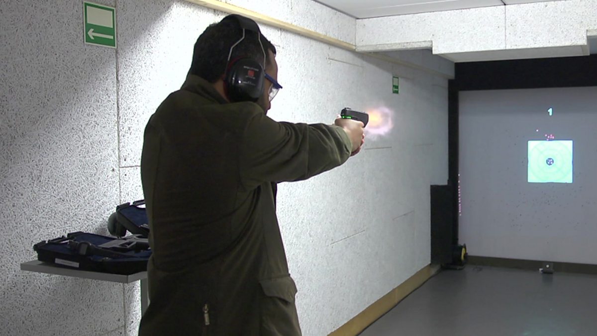 BBC News - Click, 24/05/2014 GMT, Will 'smart gun' technology make ...