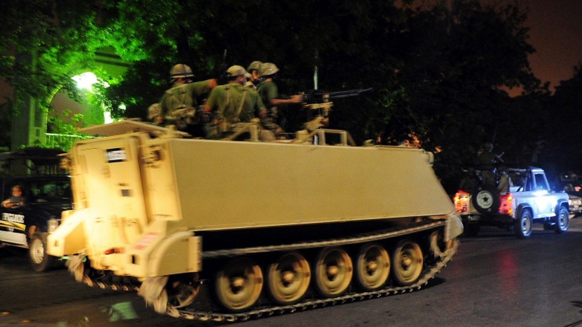 BBC World Service - Newshour, Karachi attack: Govt spokesman praises ...