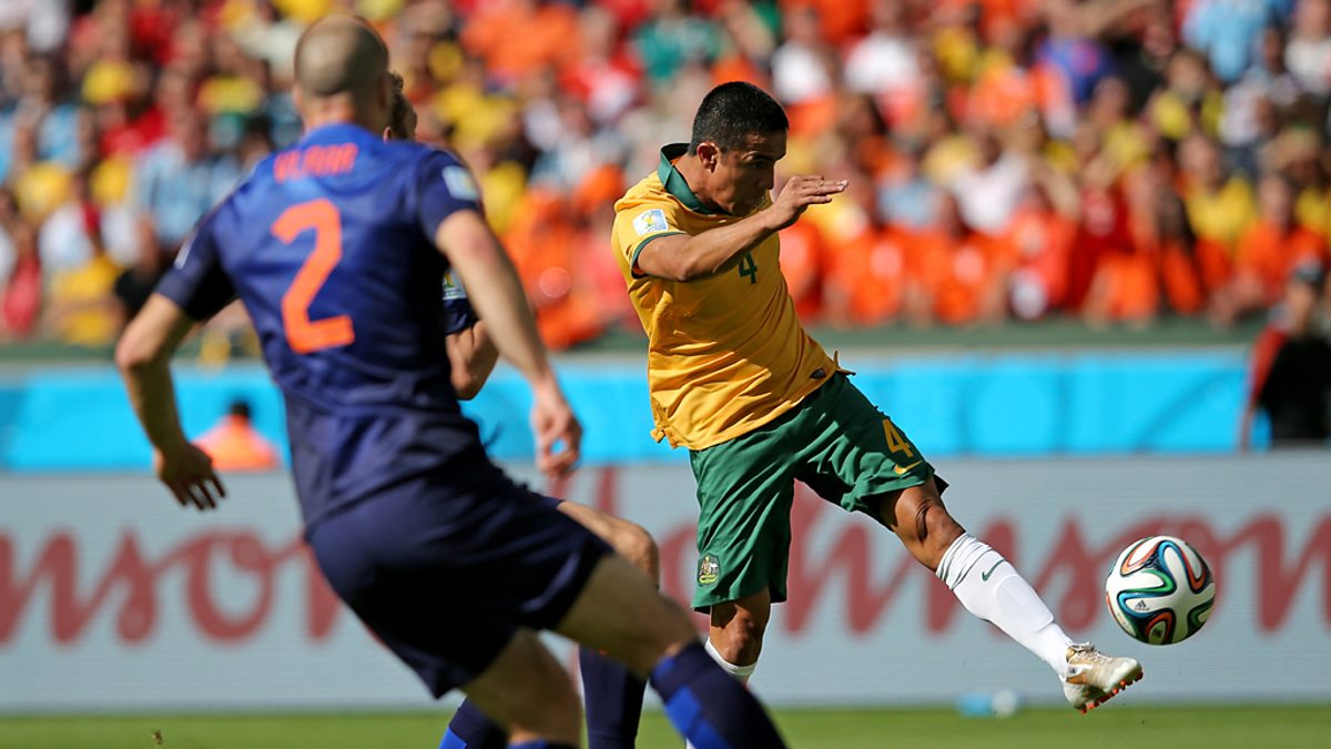 BBC Radio 5 Live - 5 Live In Short, Robbie Savage goes ballistic as Tim ...