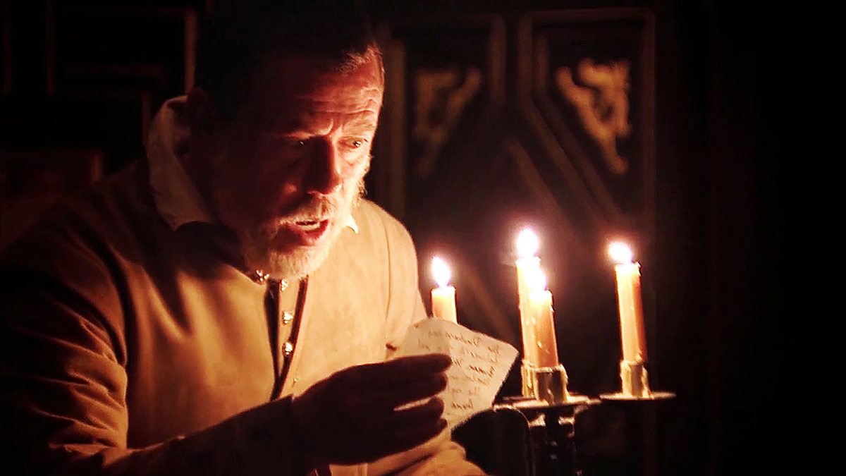 BBC Arts - Bosola reads the letter dropped by Antonio - BBC Arts - A ...