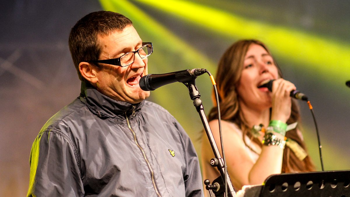 BBC Music - Glastonbury, 2014, Paul Heaton and Jacqui Abbott's surprise ...