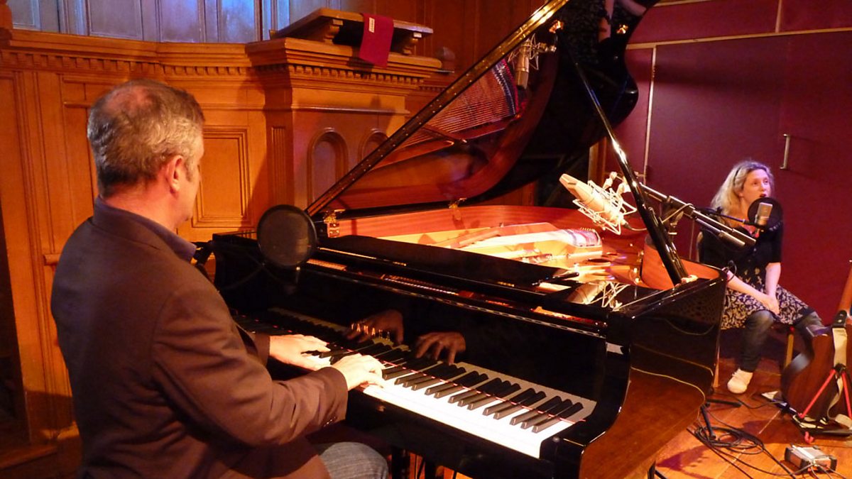 BBC Radio Cymru - C2, Ware'n Noeth, 24/07/2014 - Huw Chiswell a Fflur ...